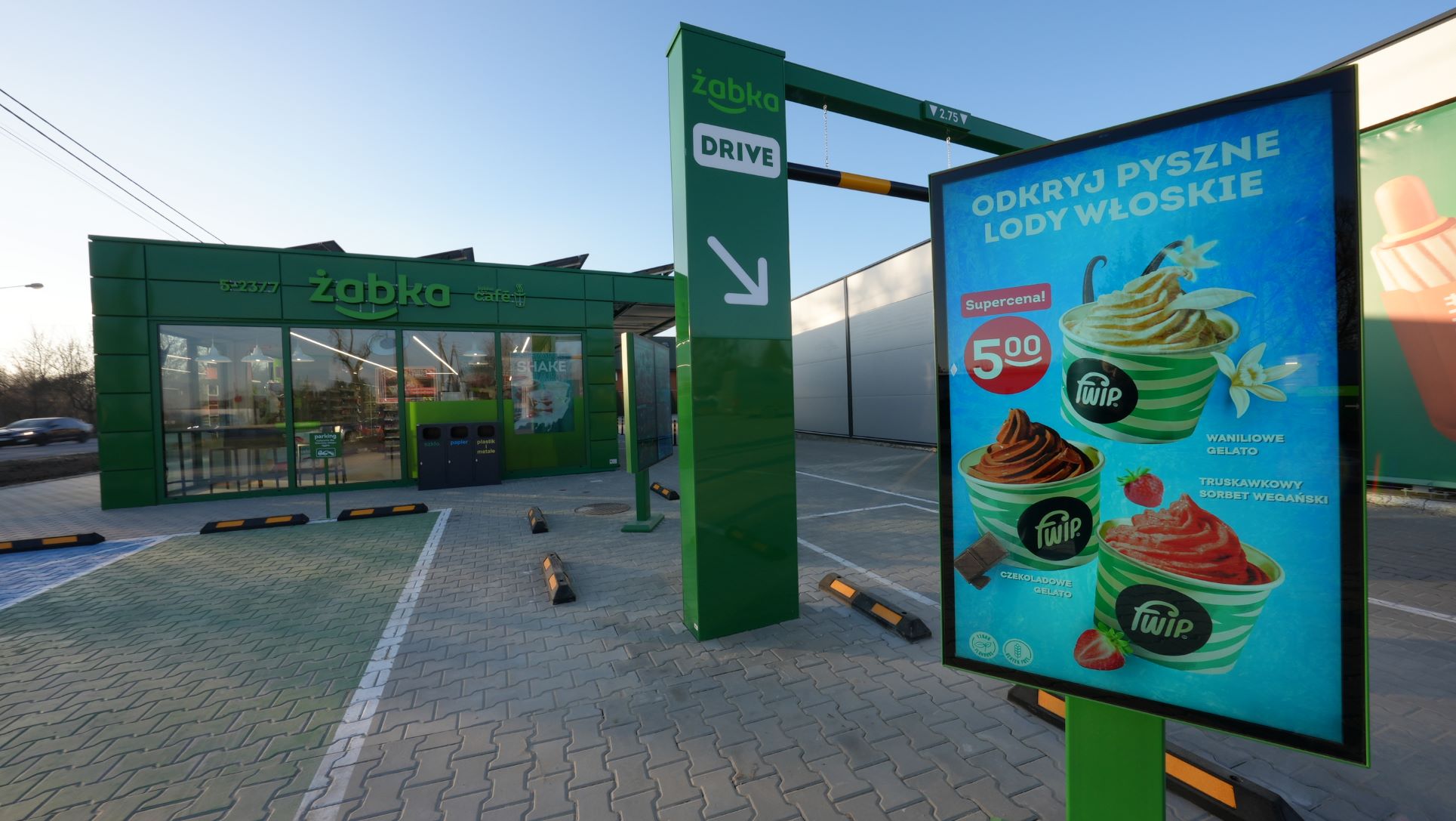 Żabka Drive w Zduńskiej Woli już otwarta - Poradnik Handlowca