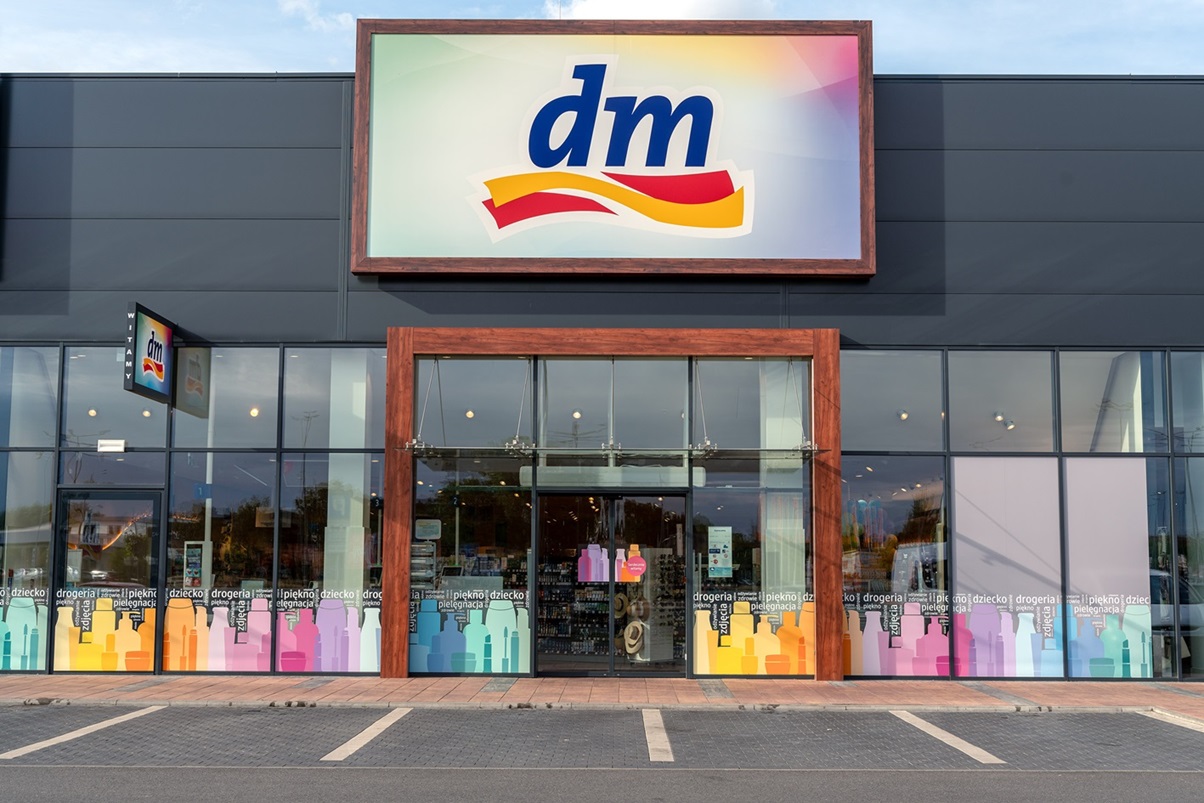 Drogeria dm debiutuje w Świdnicy - Poradnik Handlowca